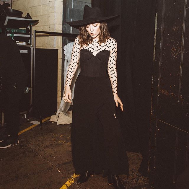 Monday Muse: Lorde – What the Hell is On My Face?