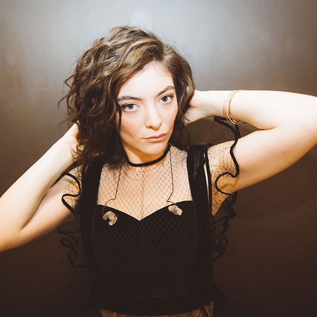Monday Muse: Lorde – What the Hell is On My Face?